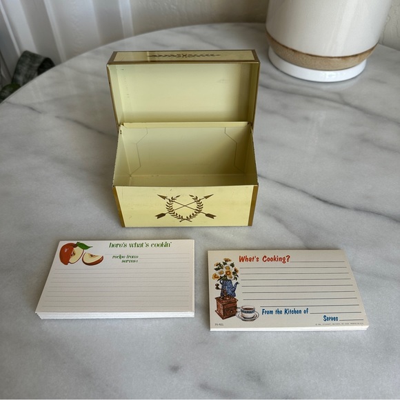 Vintage | Kitchen | Vintage 8s Tin Recipe Box With Unused Recipe Cards ...